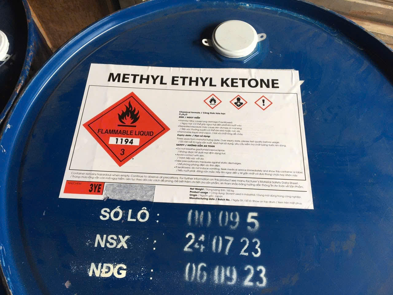 Dung môi Methyl Ethyl Ketone ( MEK) - Hoá chất Xuân Trường